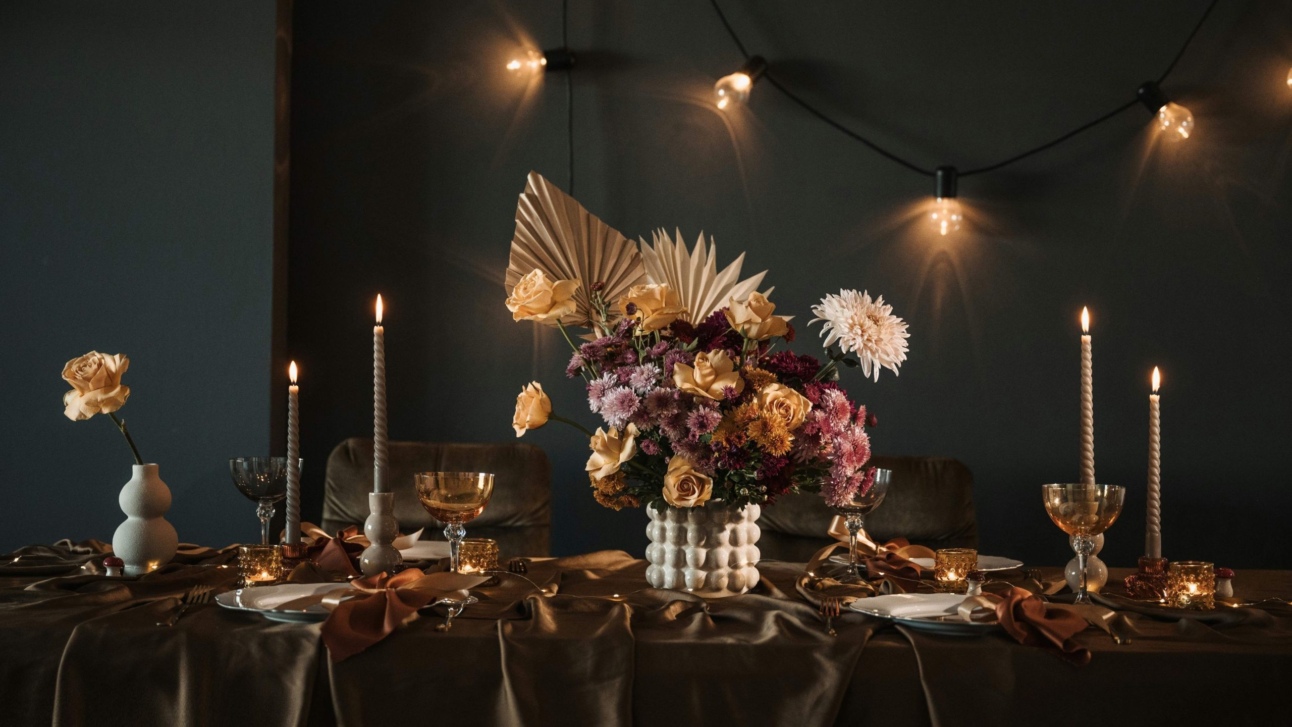 Ask Astrid What You Should Know About Dinner Party Etiquette Glory Media Ask Astrid What You Should Know About Dinner Party Etiquette Glory Media